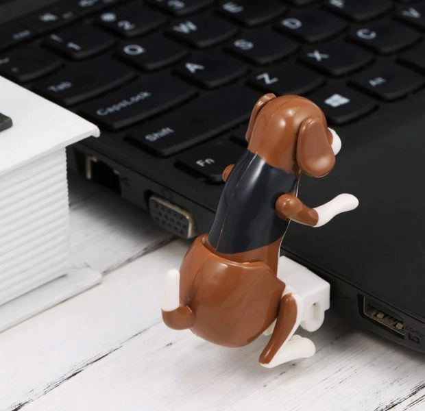 Knatternder Köter aka Humping Dog USB-Stick - sinnloses China-Gadget