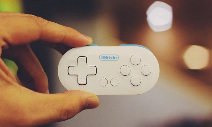 8Bitdo Zero - Mini Bluetooth-Controller zum Zocken für unterwegs