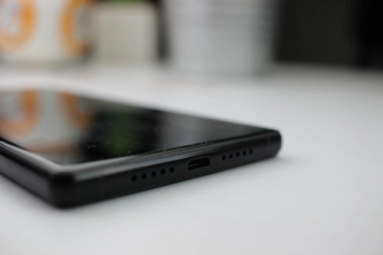 Vernee Mix 2 - randloses Smartphone mit 6 Zoll Display im Test
