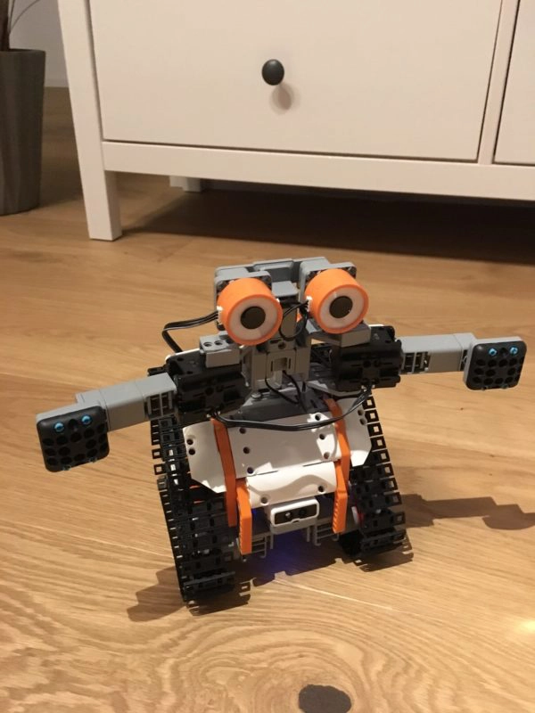 Jimu Robots Test: AstroBot Kit - Roboter-Bausatz für "Kinder"