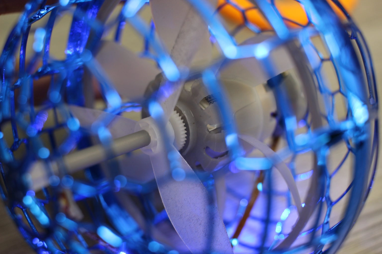 FlyNova Pro: das BESTE Gadget des Jahres! Die Frisbee 2.0?