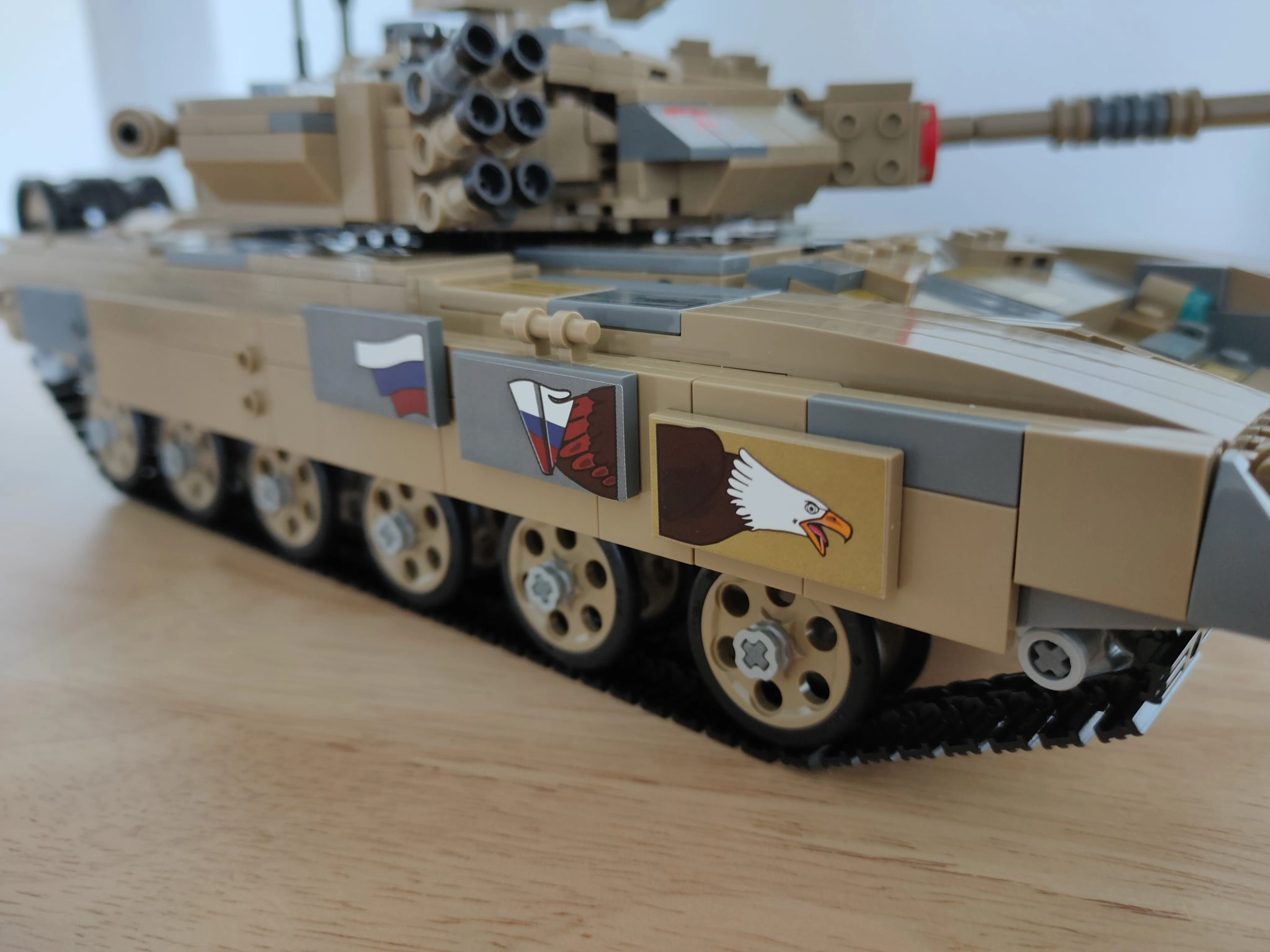 CaDA T90 - Panzer aus Klemmbausteinen (1.722 Einzelteile!)