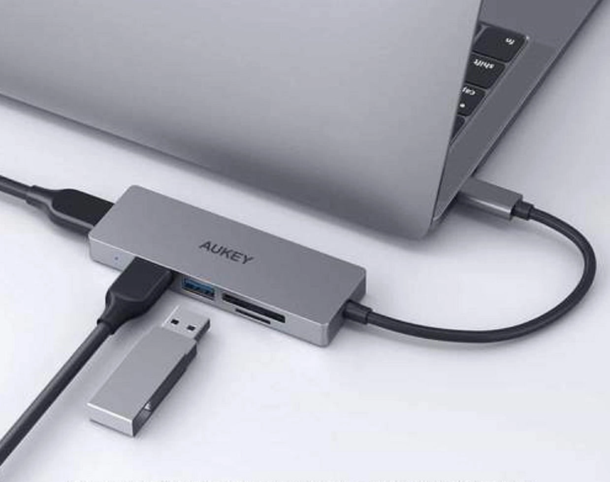 AUKEY USB-Hub mit 4 USB 3.0 Ports | China-Gadgets AUKEY USB-Hub mit 4 USB 3.0 Ports | China-Gadgets