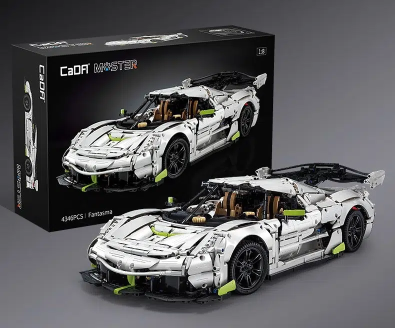 CaDA Fantasma Sports Car aus der Master Series mit über 4000 Teilen