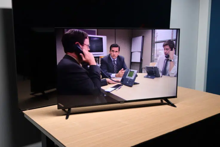 Xiaomi TV F2 (43", 50" & 55") startet mit integriertem Fire TV Stick