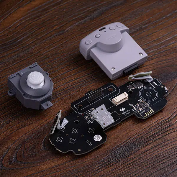 8BitDo Mod Kit macht den alten N64 Controller zum Gamepad für die Switch