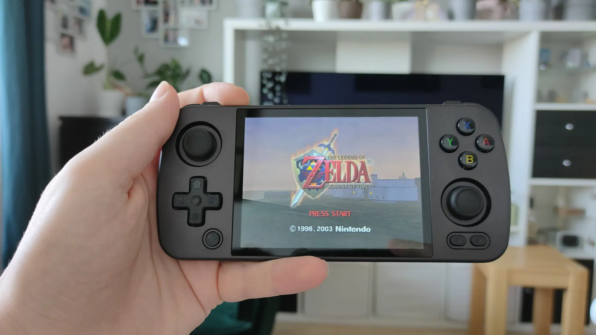 Anbernic RG405M - Handheld-Konsole mit Hall-Joysticks und Android