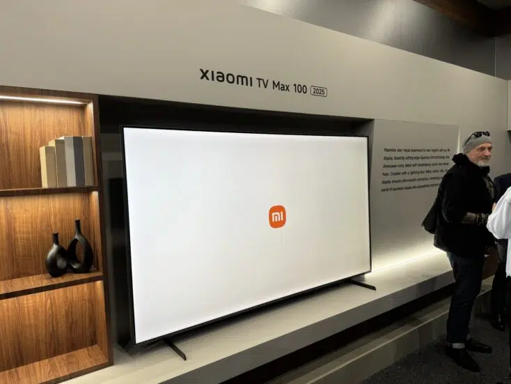 Xiaomi TV Max 100 2025: Gewaltiger 100" Fernseher für 1999€